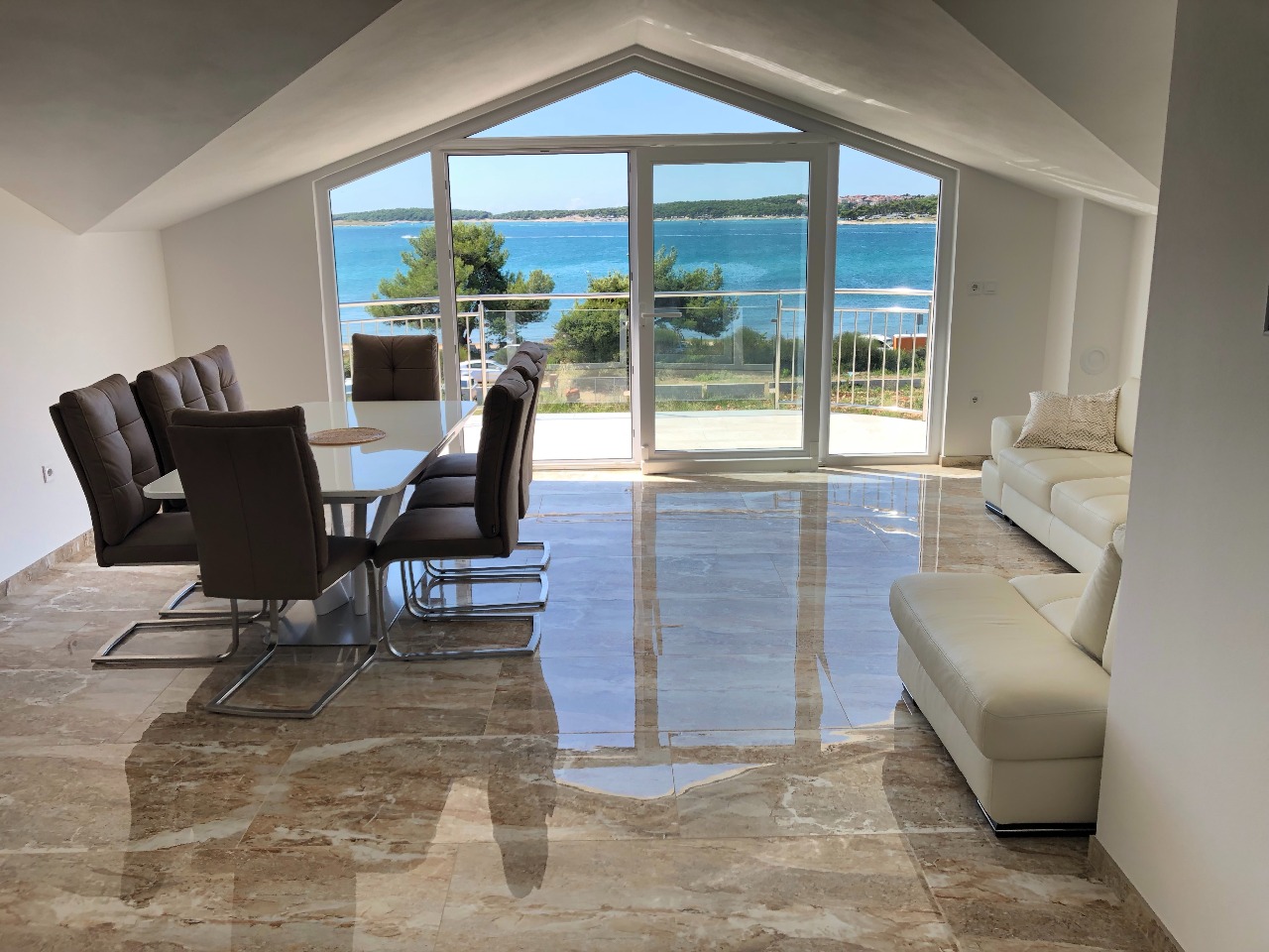 Apartment - Ferienhaus - Ferienwohnung - Villa Medulin POSESI